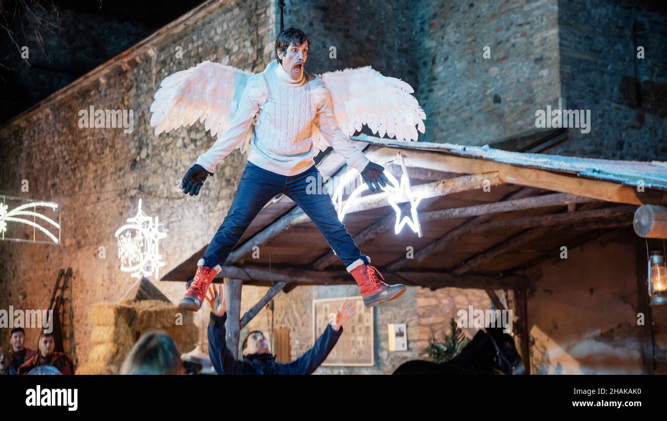 A THOUSAND KILOMETERS FROM CHRISTMAS, (aka A MIL KILOMETROS DE LA ...