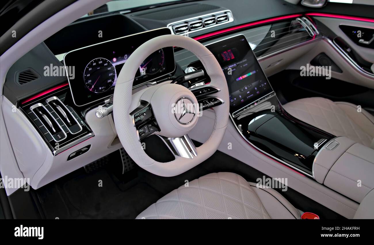Mercedes Maybach S Class - Luxurious, Comfortable And Modern Car ...
