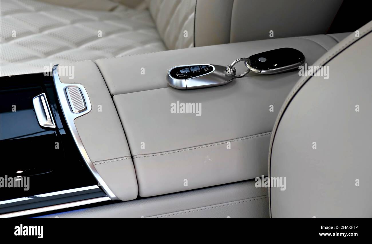 Mercedes Maybach S Class - Luxurious, Comfortable And Modern Car ...