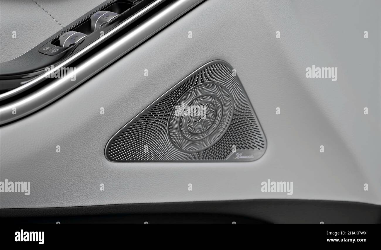 Mercedes Maybach S Class - Luxurious, Comfortable And Modern Car ...