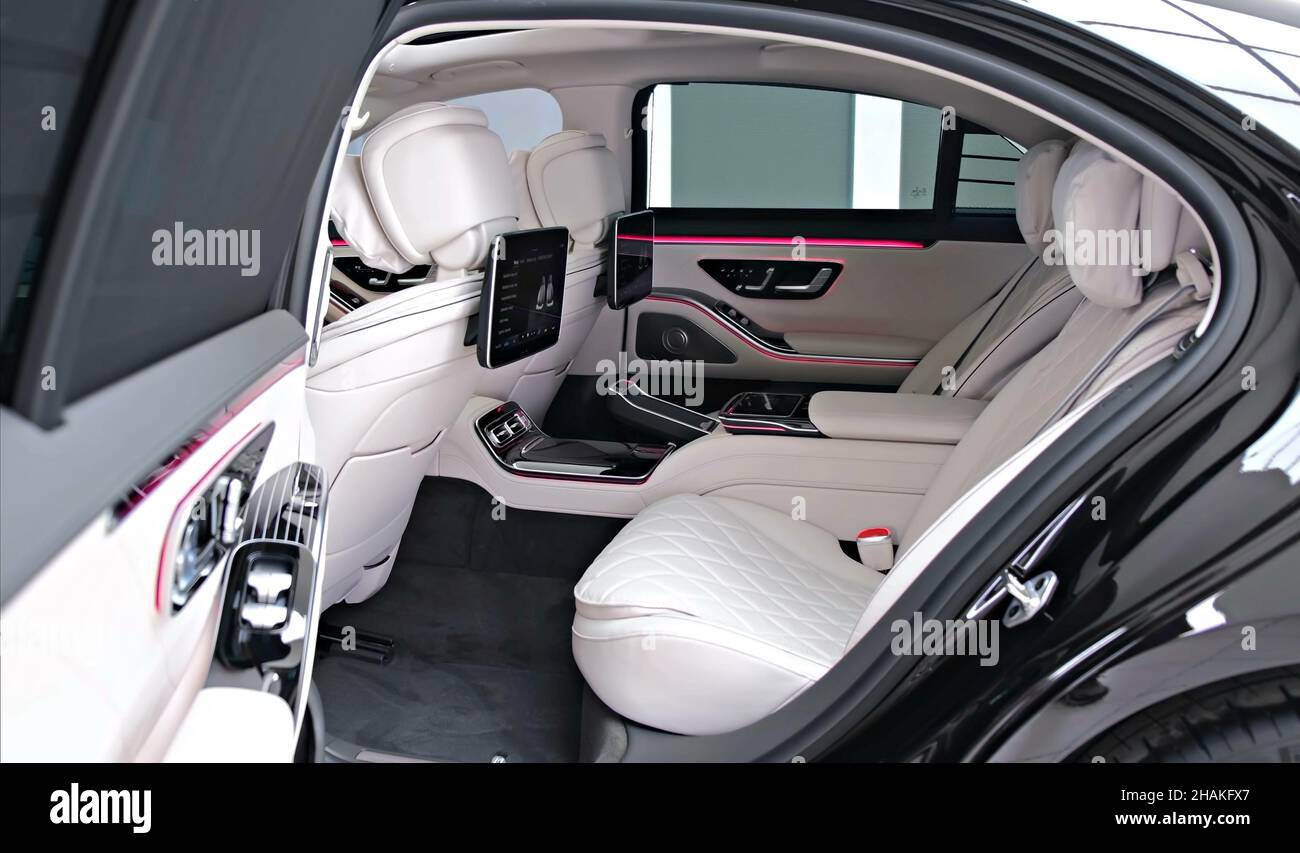 Mercedes Maybach S Class - Luxurious, Comfortable And Modern Car ...