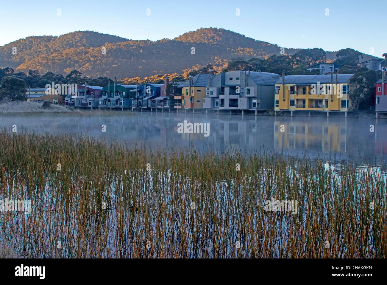 Snowy mountains and lake hi-res stock photography and images - Alamy