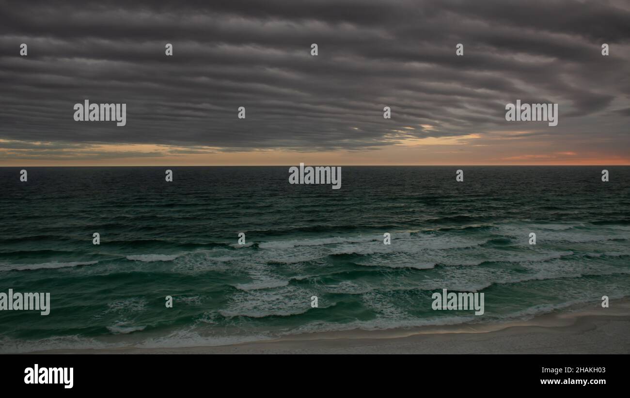 Sunrise/Sunset on the beach in Destin, FL Stock Photo - Alamy