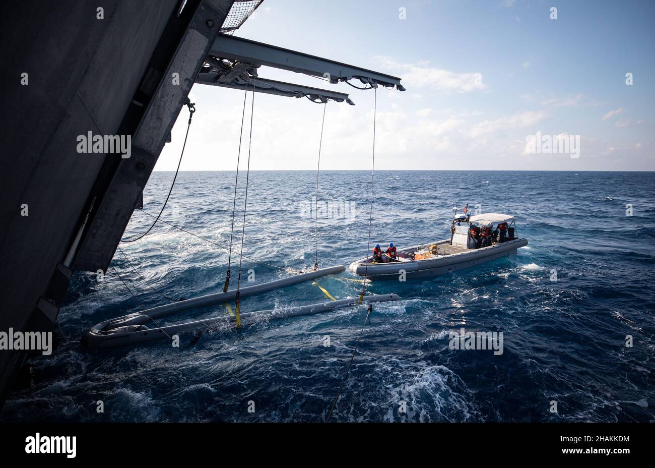 211213-N-LI768-1089 ANDAMAN SEA (Dec. 13, 2021) – An 11-meter rigid ...