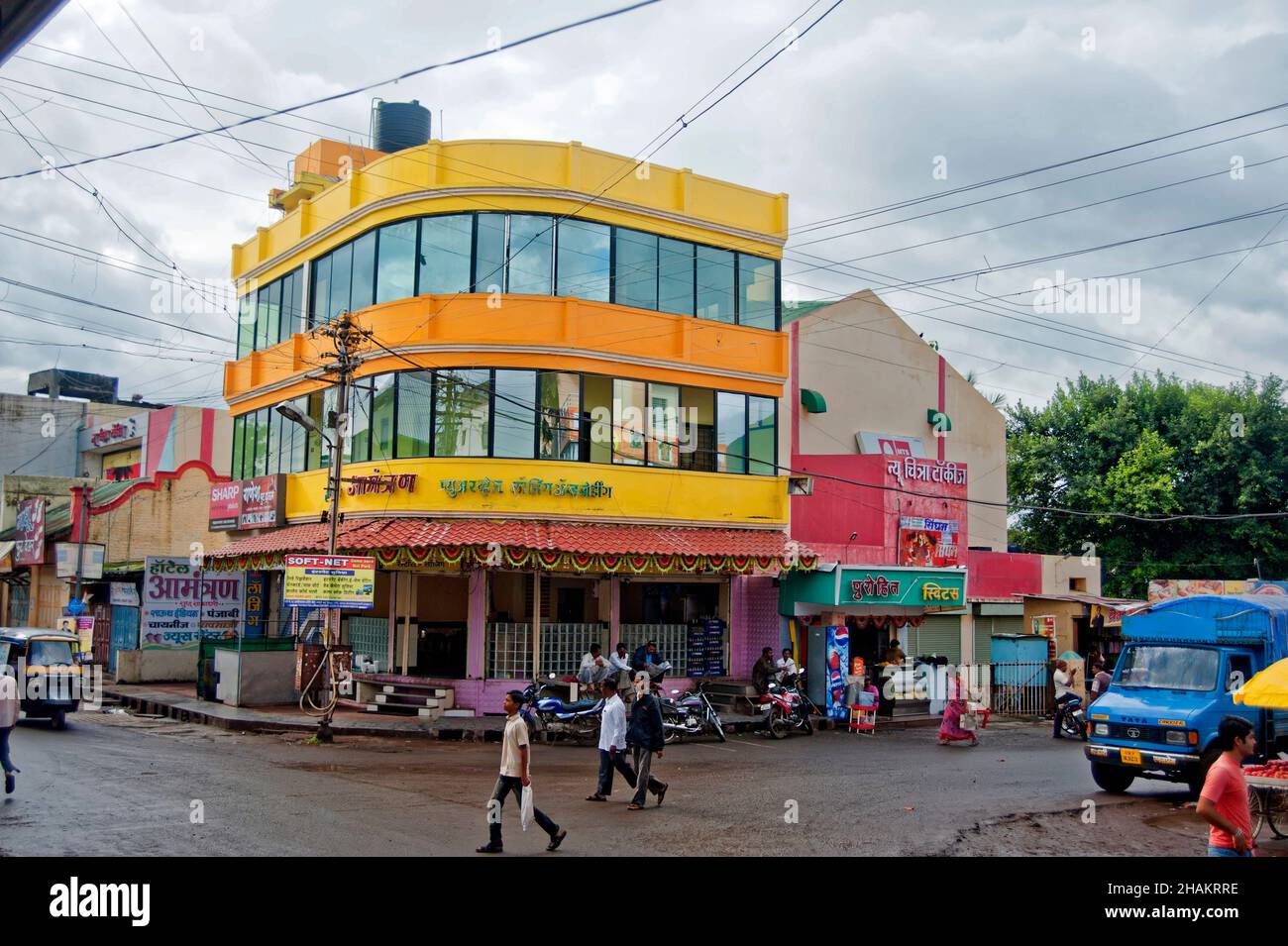 Colorful building and New Chitra Talkies near road at Wai Stock Photo ...