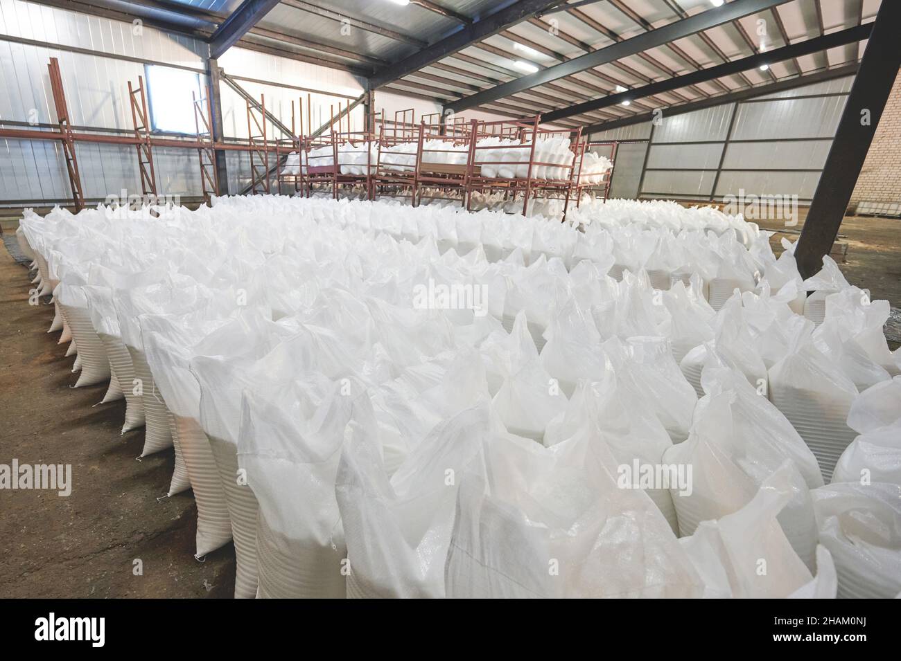 Bulk storage warehouse hi-res stock photography and images - Alamy