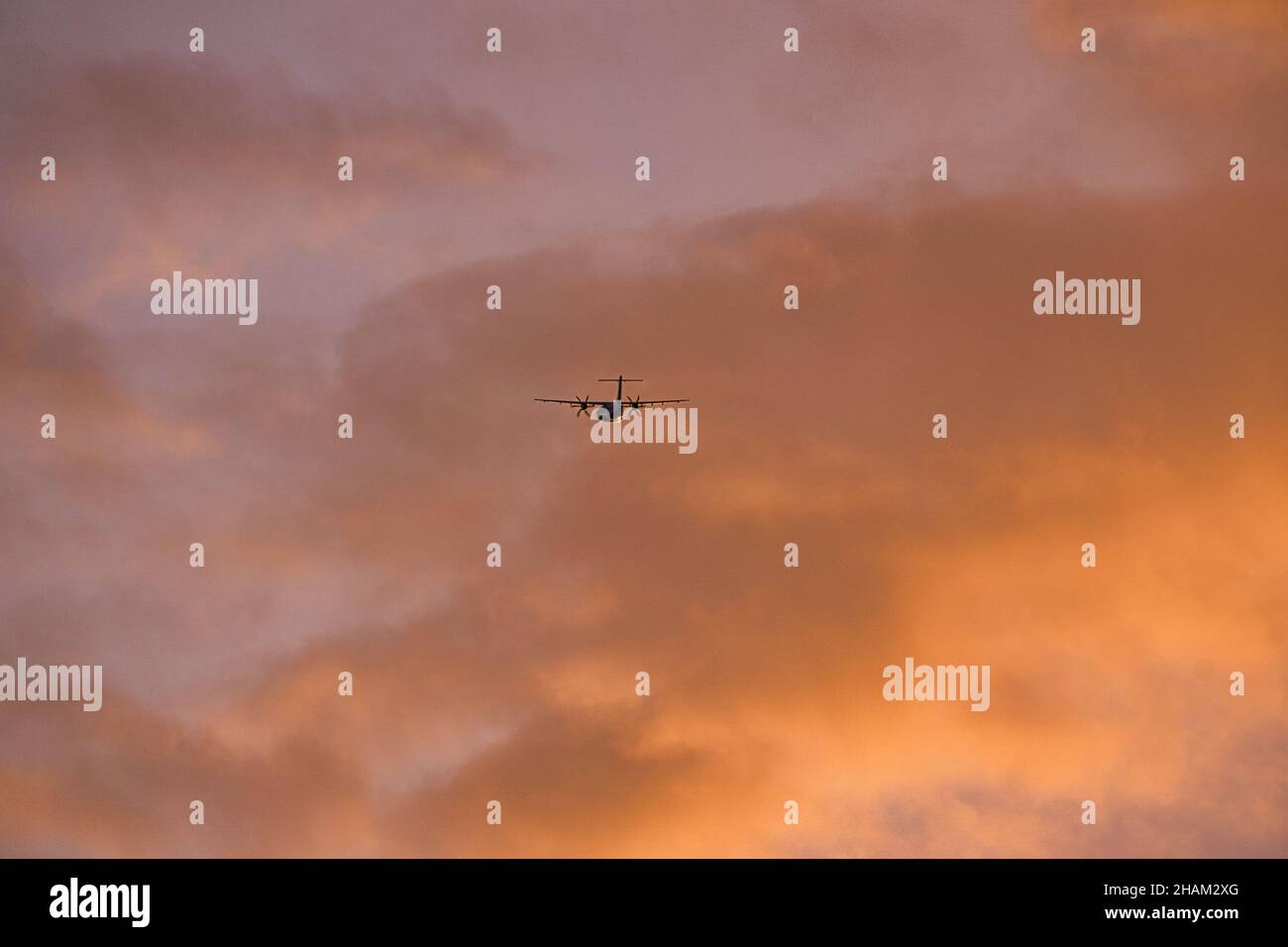 Sunbeam air transport hi-res stock photography and images - Alamy