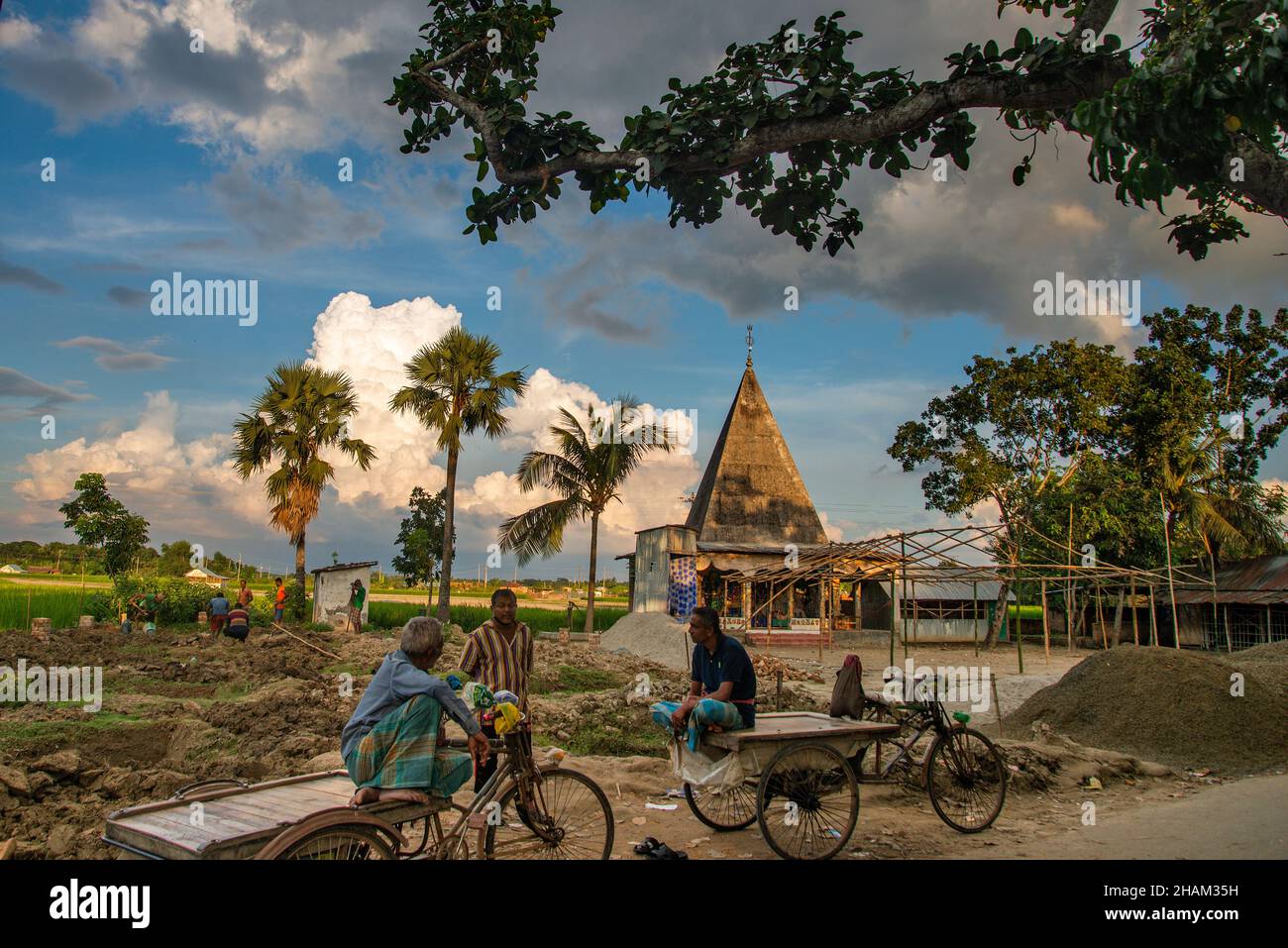 The temple at Khulna, Bangladesh Stock Photo - Alamy