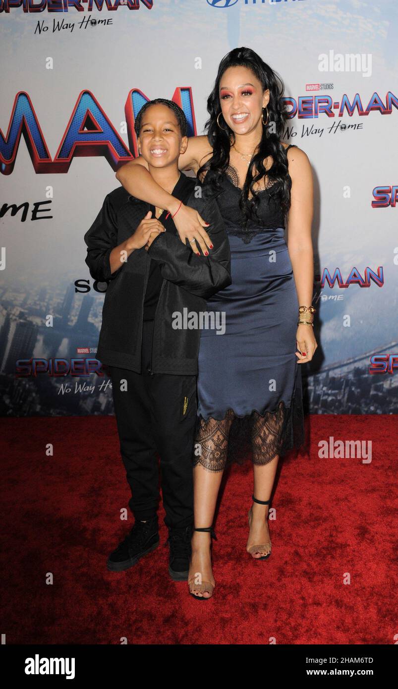 Los Angeles, CA. 13th Dec, 2021. Tia Mowry-Hardrict, Cree Hardrict at ...