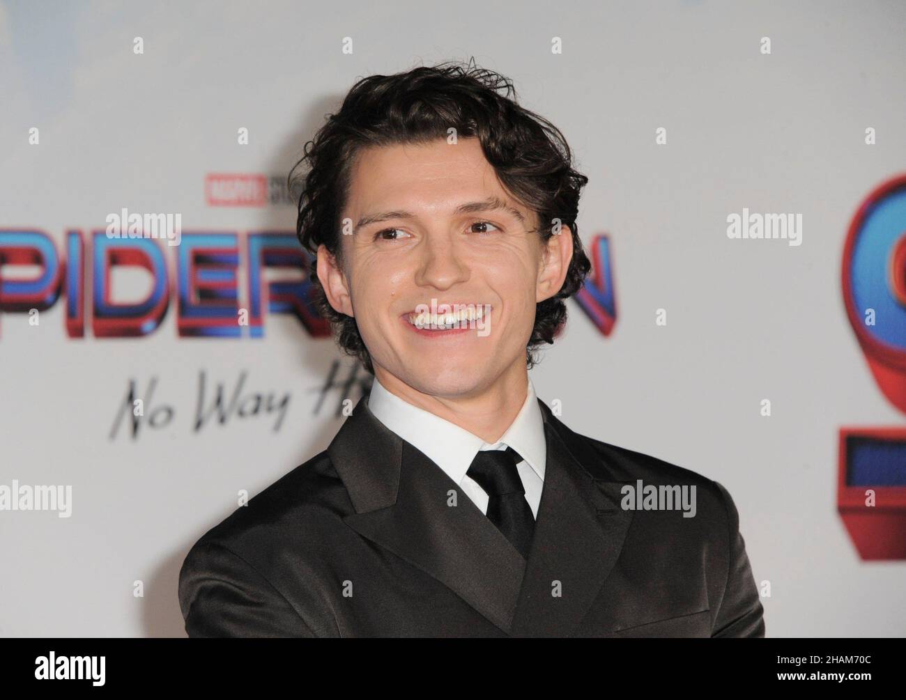 Los Angeles, CA. 13th Dec, 2021. Tom Holland at arrivals for SPIDER-MAN ...