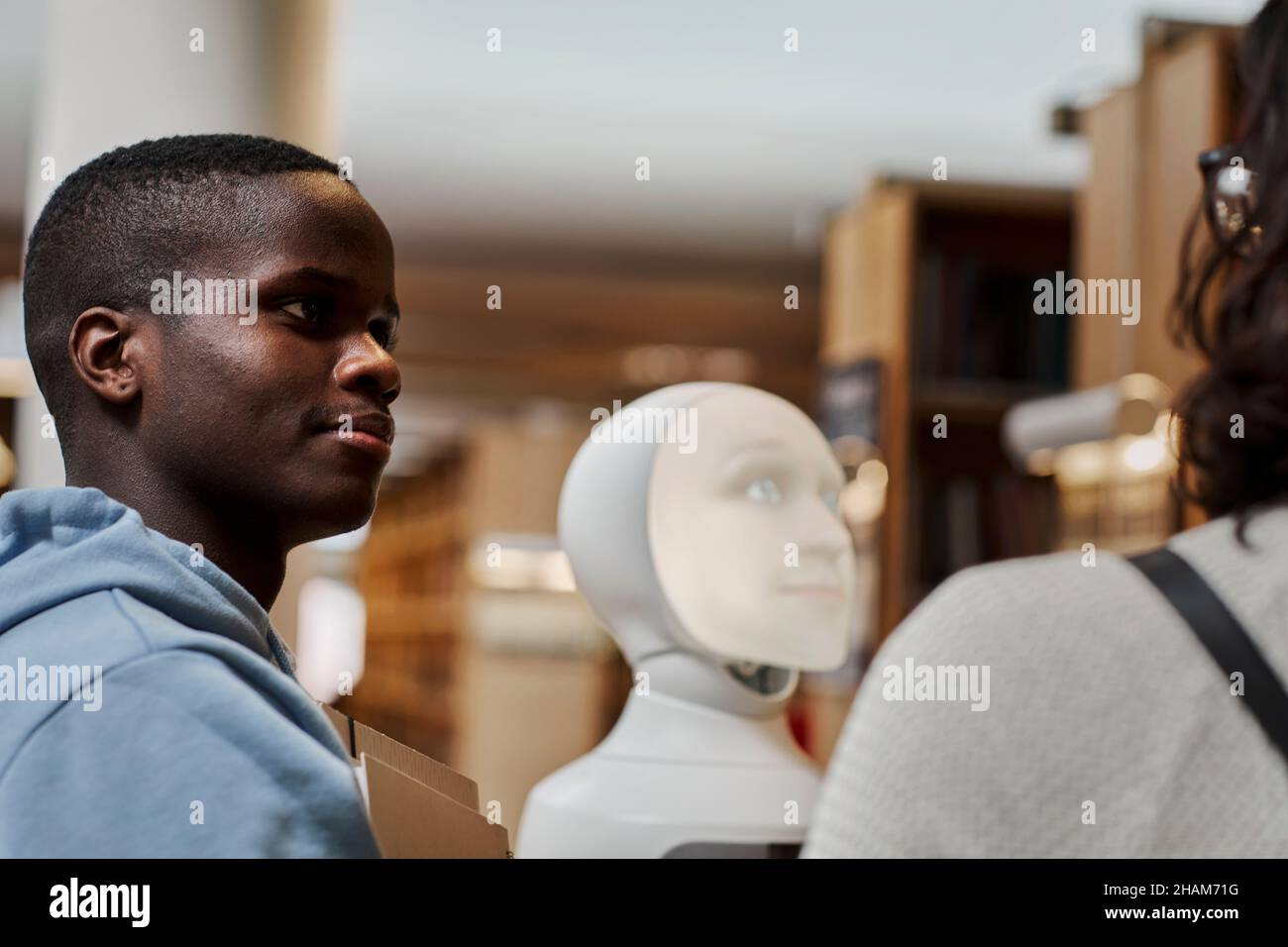 Library assistant hi-res stock photography and images - Alamy