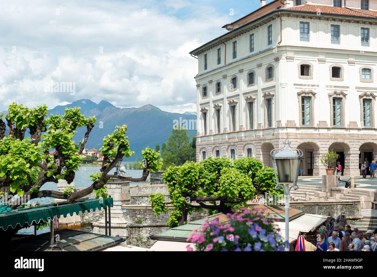 Building on the island of Isola Bella Stock Photo - Alamy