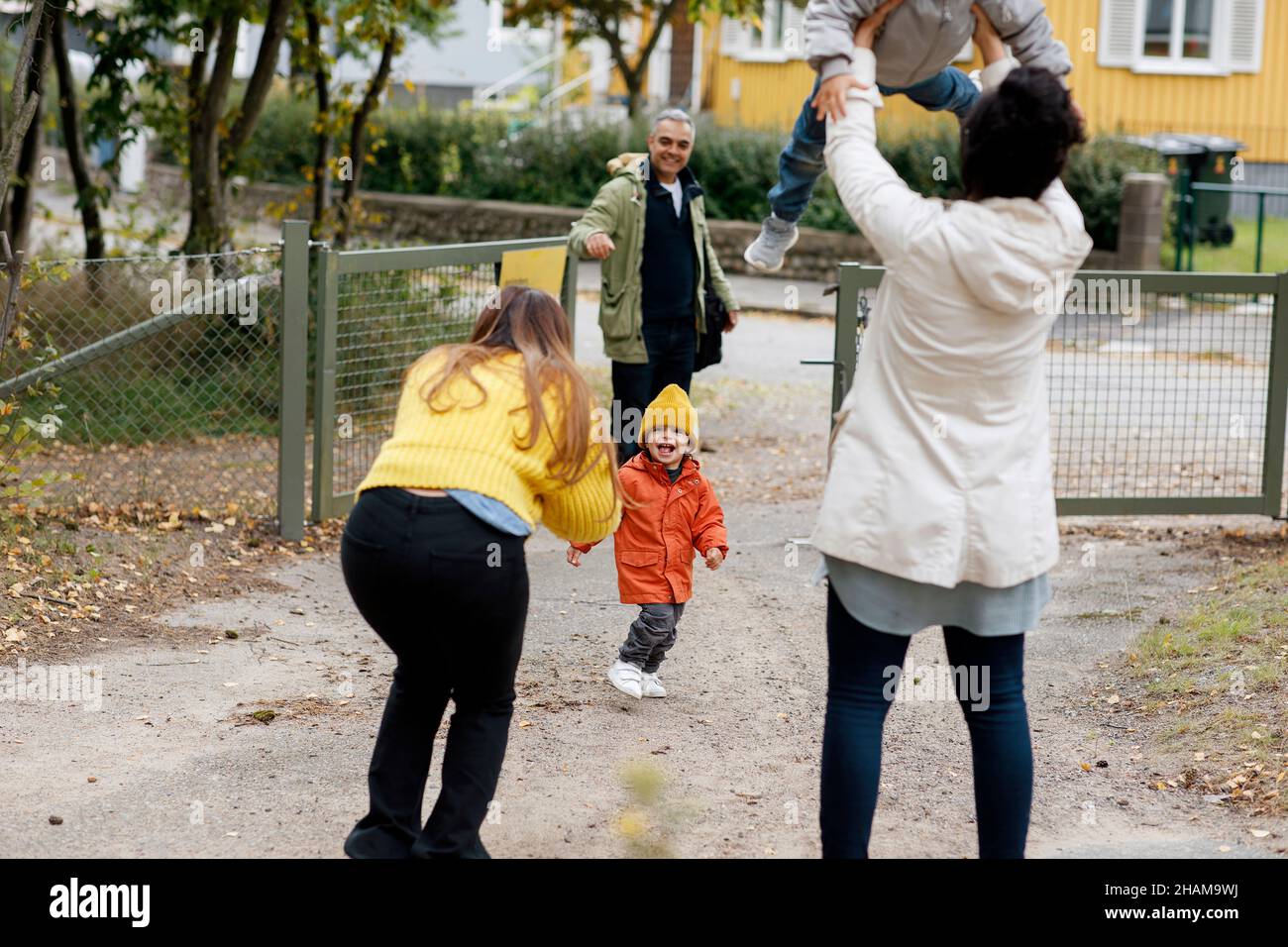 Parent teacher meeting child hi-res stock photography and images - Alamy