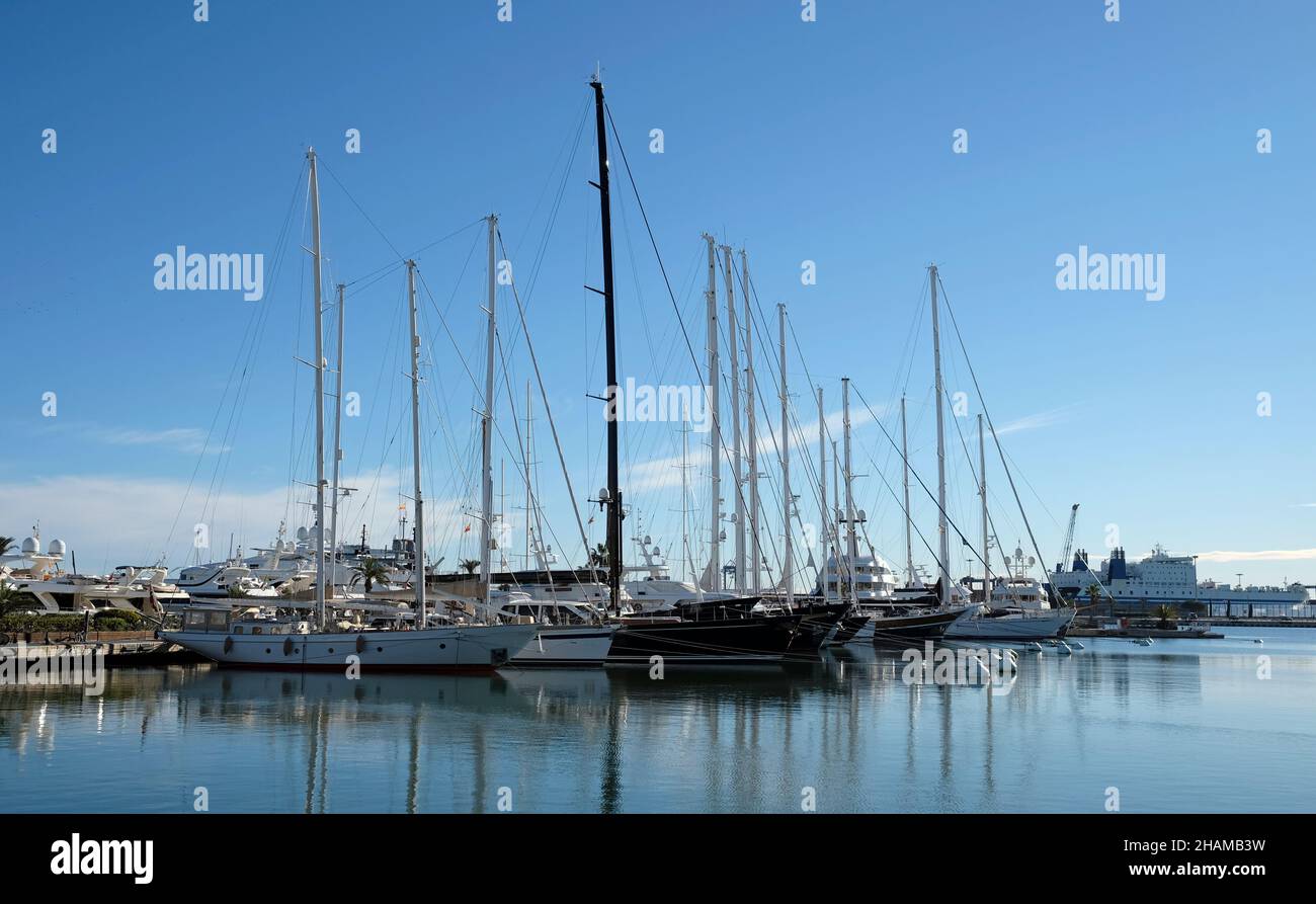 Boats in the harbor of Valencia, Spain Stock Photo - Alamy