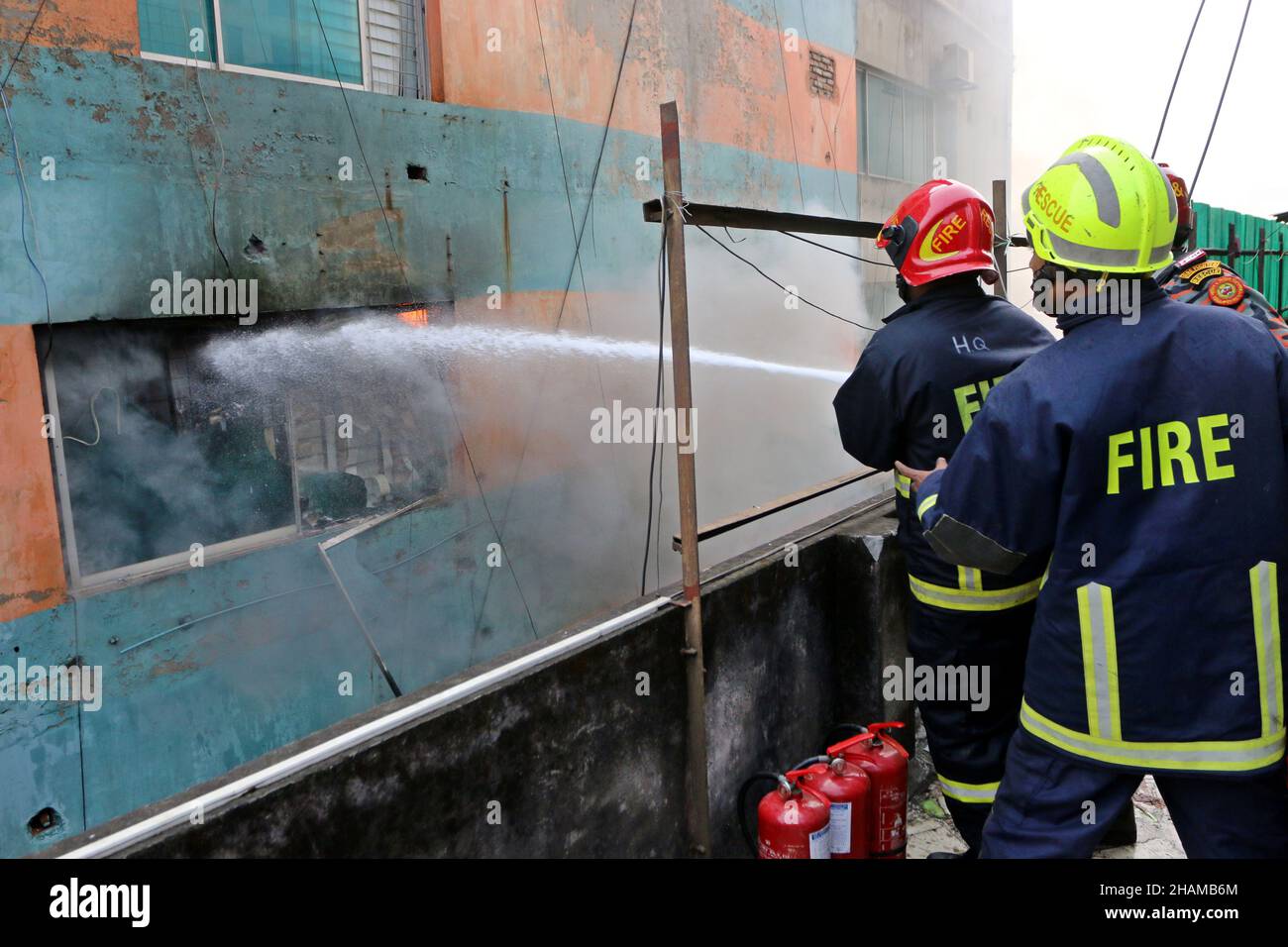 Non Exclusive: DHAKA, BANGLADESH - DECEMBER 11, 2021: Fire brigade ...