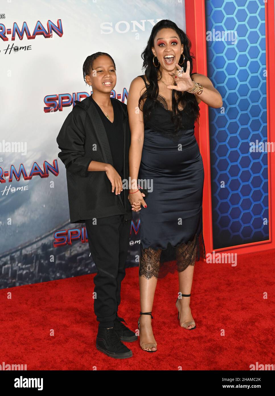 Los Angeles, USA. 13th Dec, 2021. LOS ANGELES, USA. December 13, 2021 ...