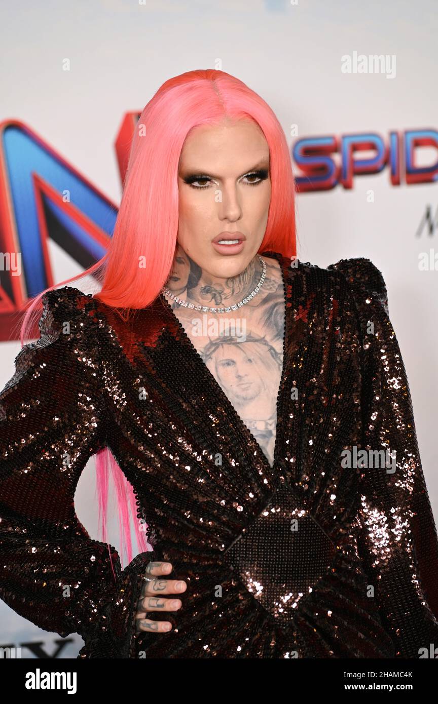 Los Angeles, USA. 13th Dec, 2021. LOS ANGELES, USA. December 13, 2021 ...