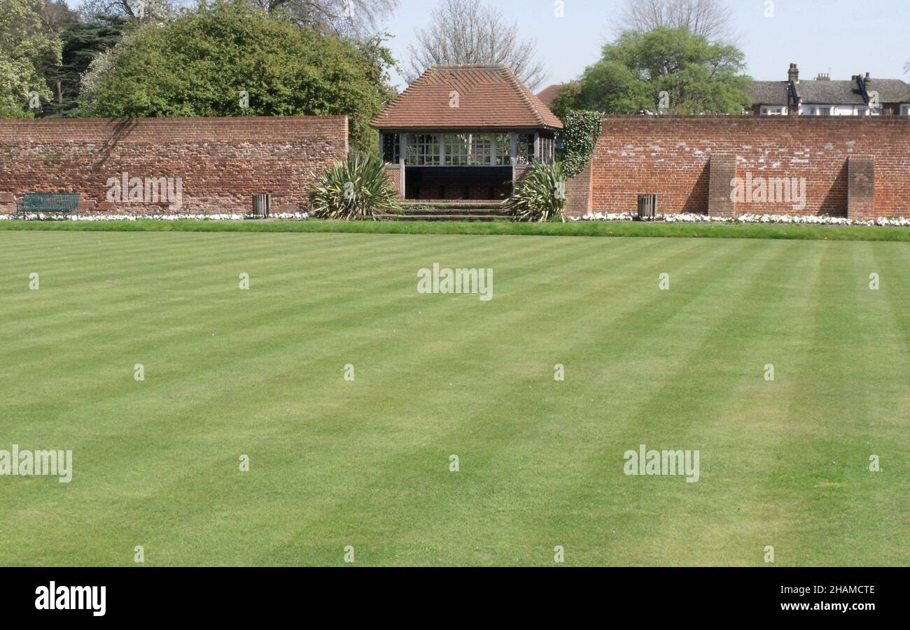 English bowling hi-res stock photography and images - Alamy