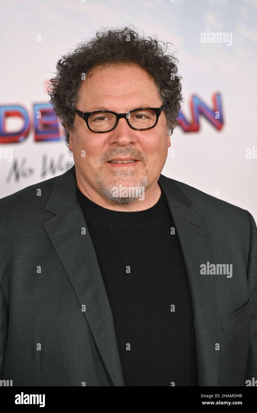 Jon favreau spider man hi-res stock photography and images - Alamy