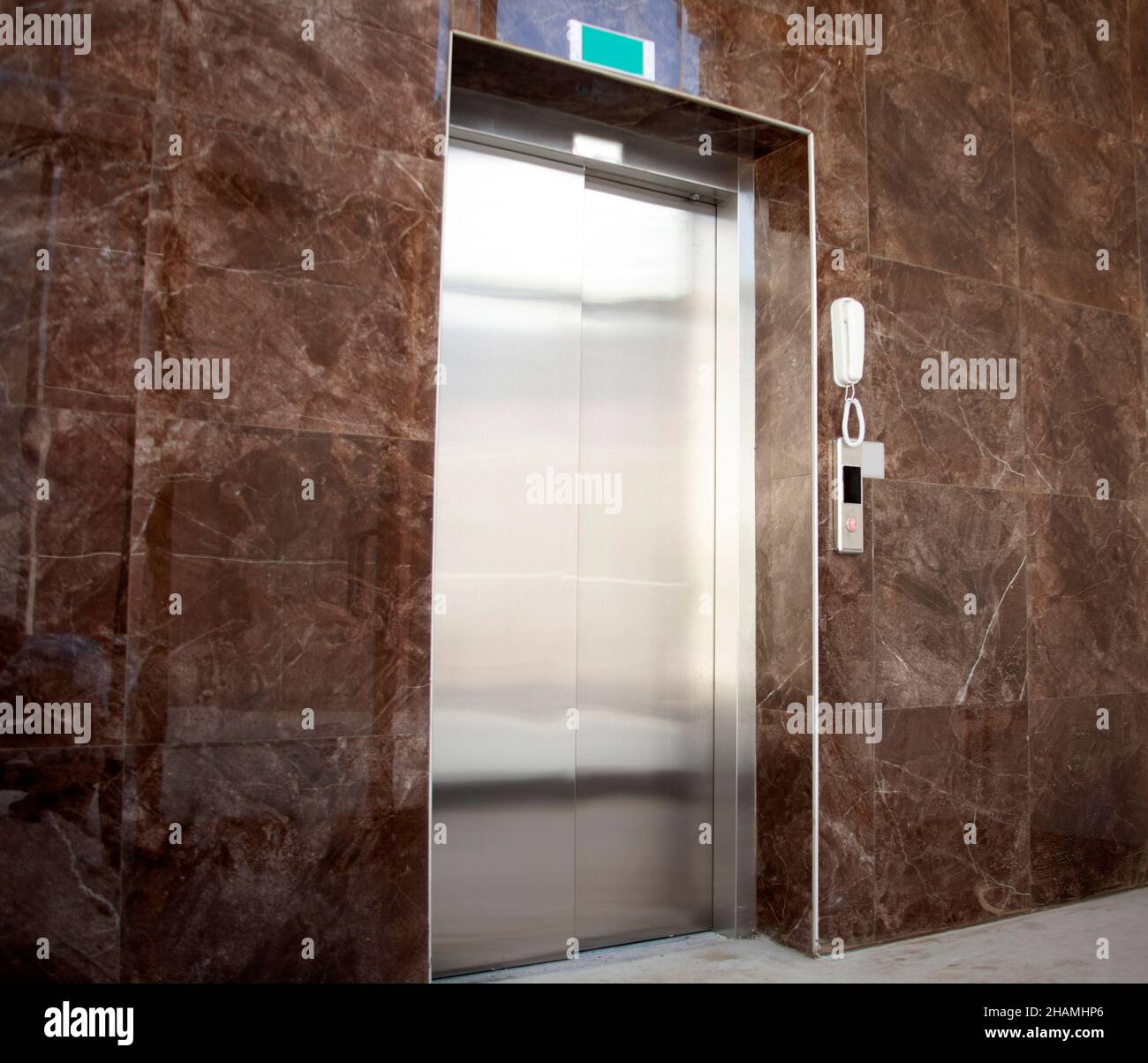 new building door closed elevator Stock Photo - Alamy