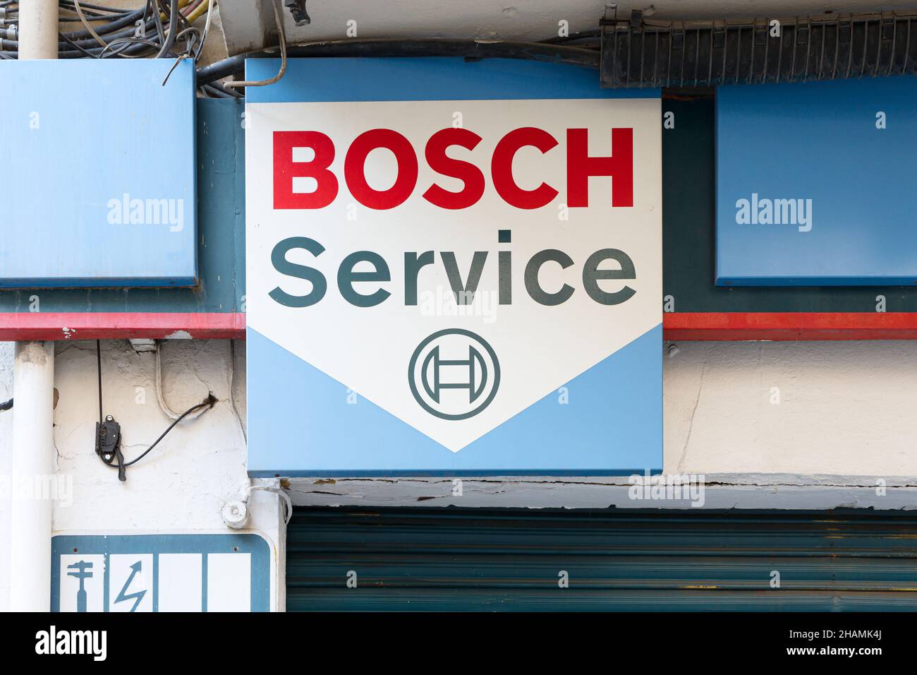 Mechanic logo hi-res stock photography and images - Alamy