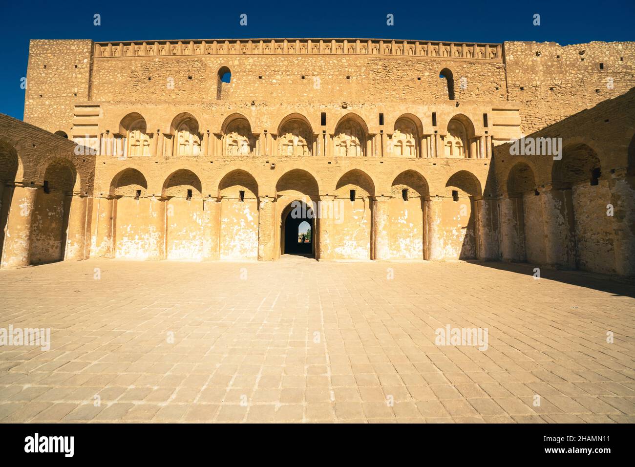 Ukhaidir palace hi-res stock photography and images - Alamy