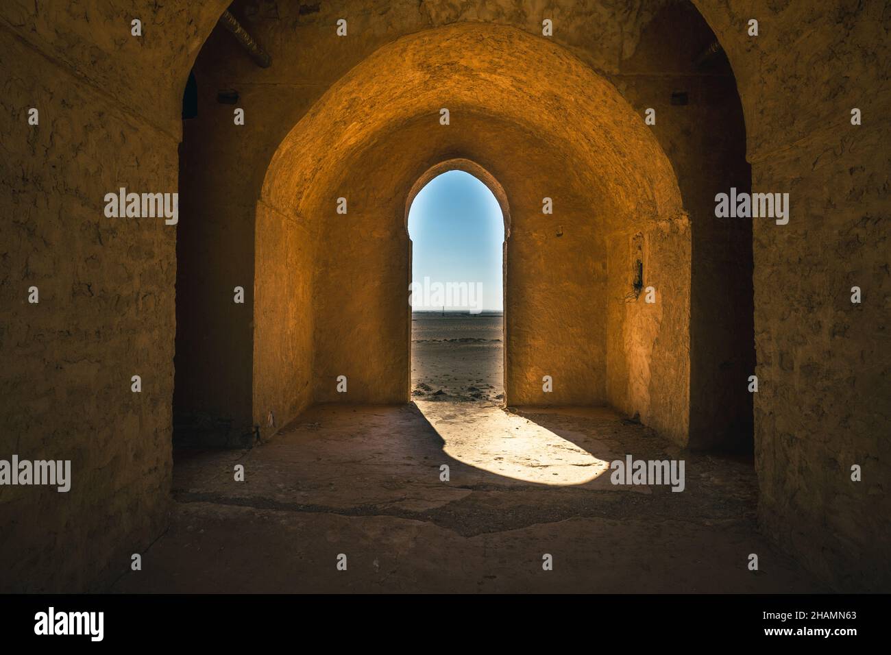 Ukhaidir palace hi-res stock photography and images - Alamy