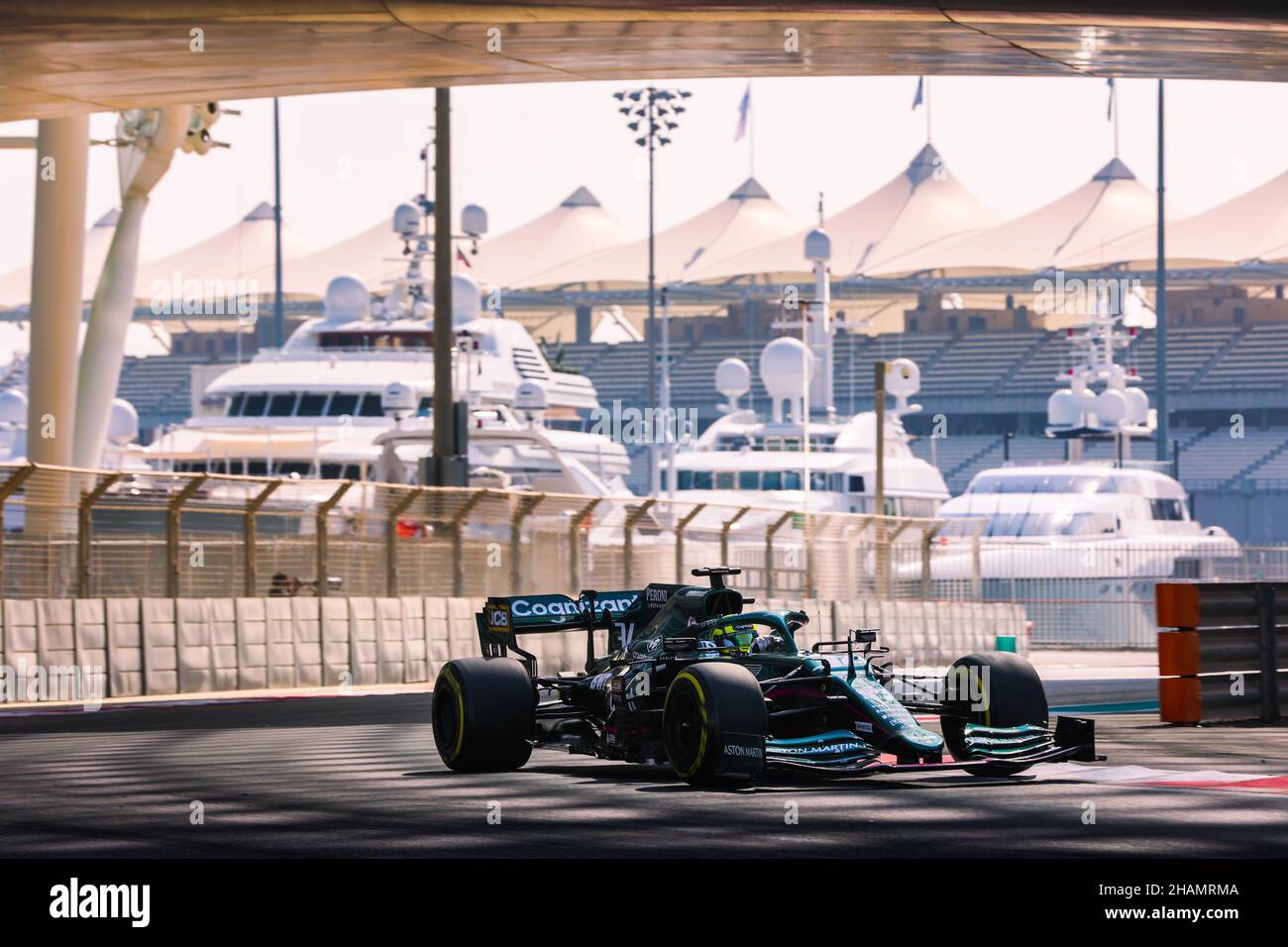 34 YELLOLY Nick (gbr), Aston Martin F1 AMR21, action during the 2021 ...