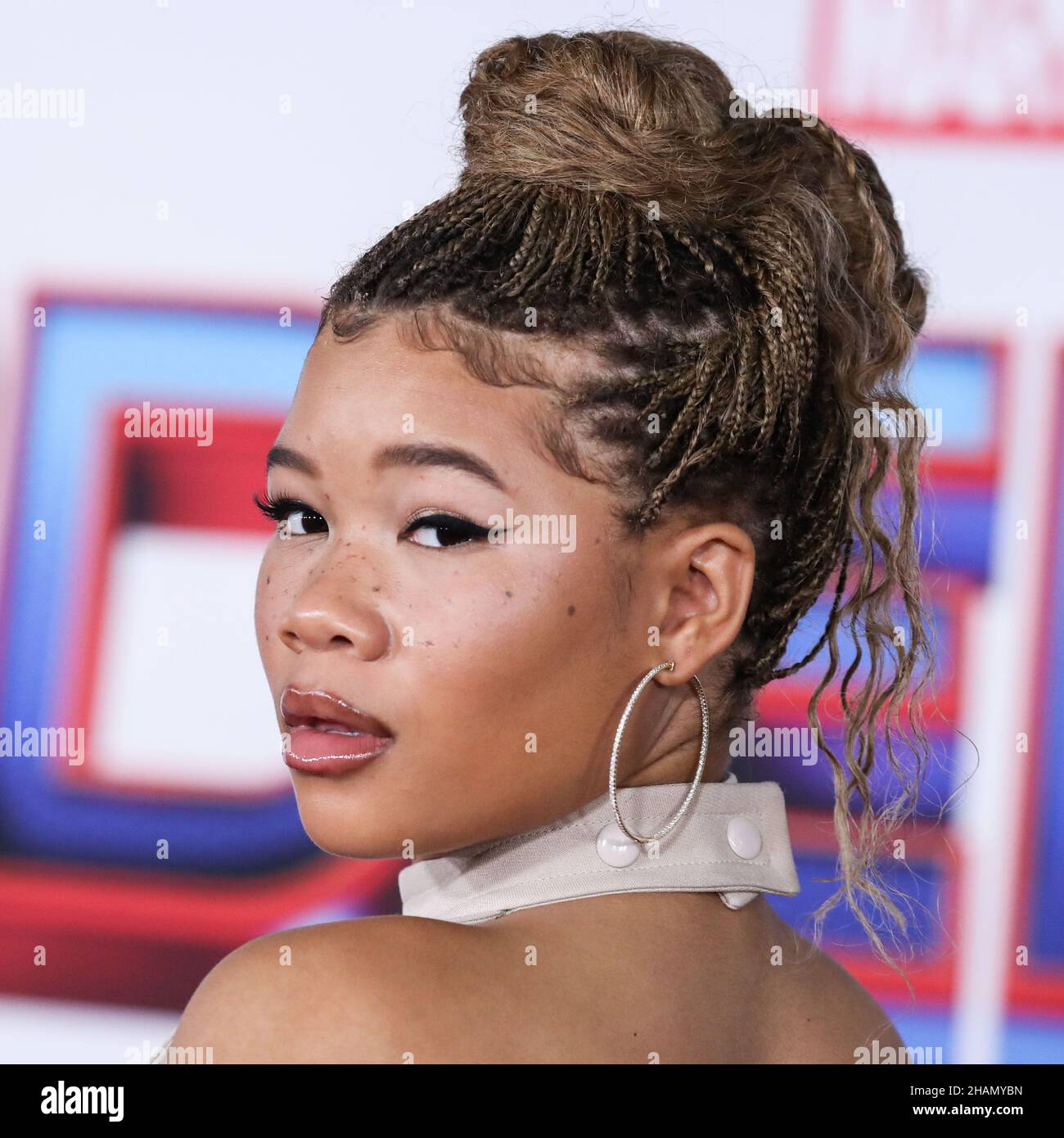 WESTWOOD, LOS ANGELES, CALIFORNIA, USA - DECEMBER 13: American actress ...