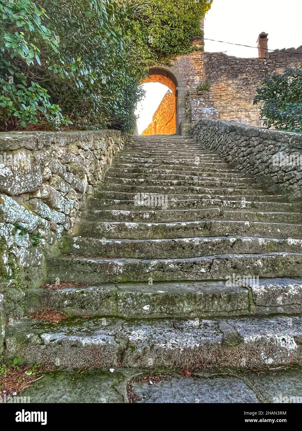 Worn stone walls hi-res stock photography and images - Alamy