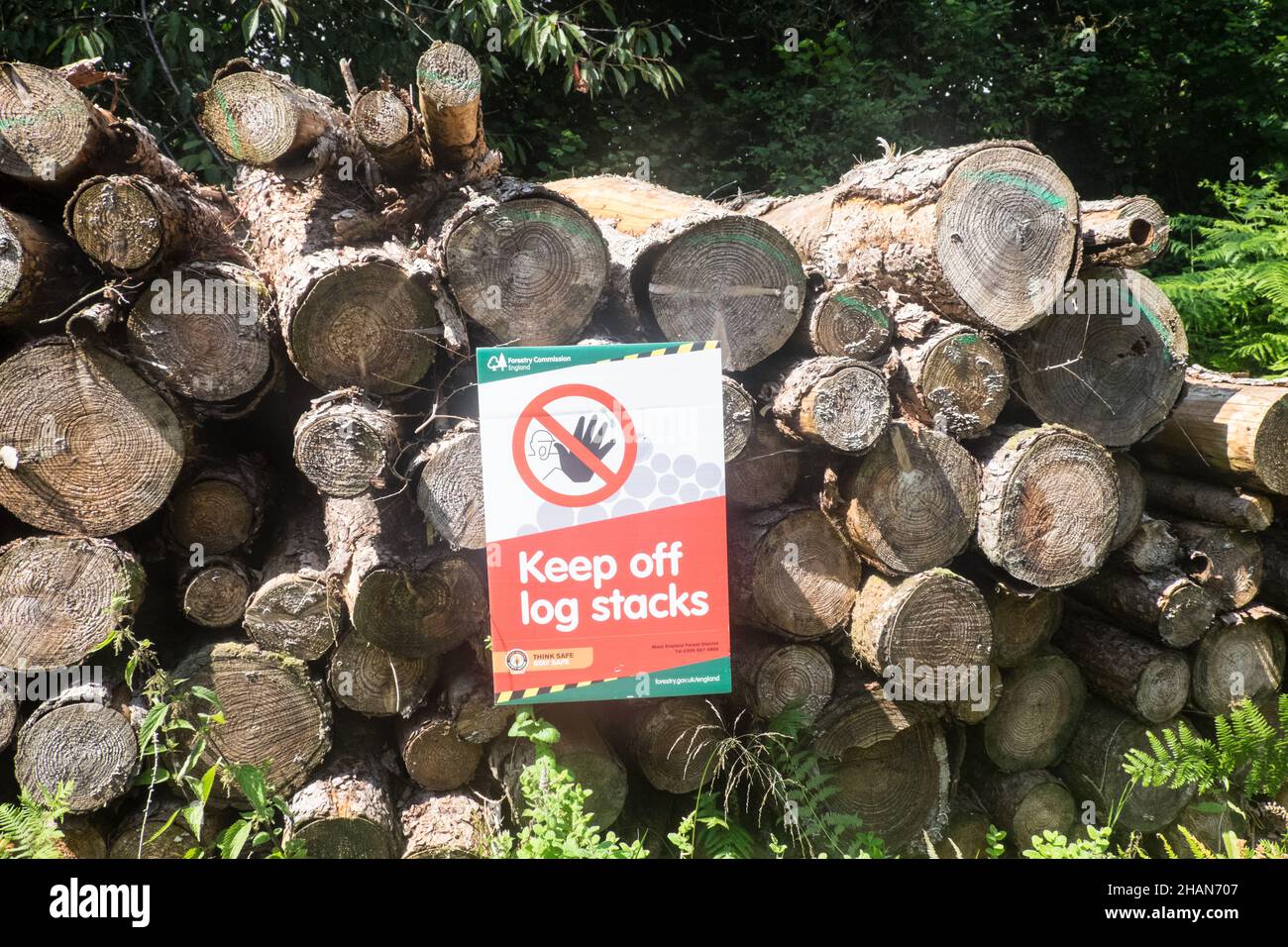 Keep off the logs hi-res stock photography and images - Alamy