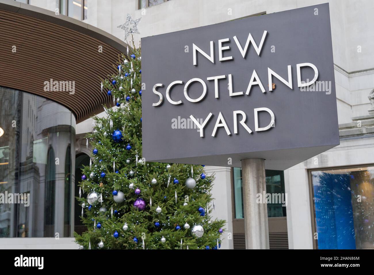 Metropolitan police logo hi-res stock photography and images - Alamy