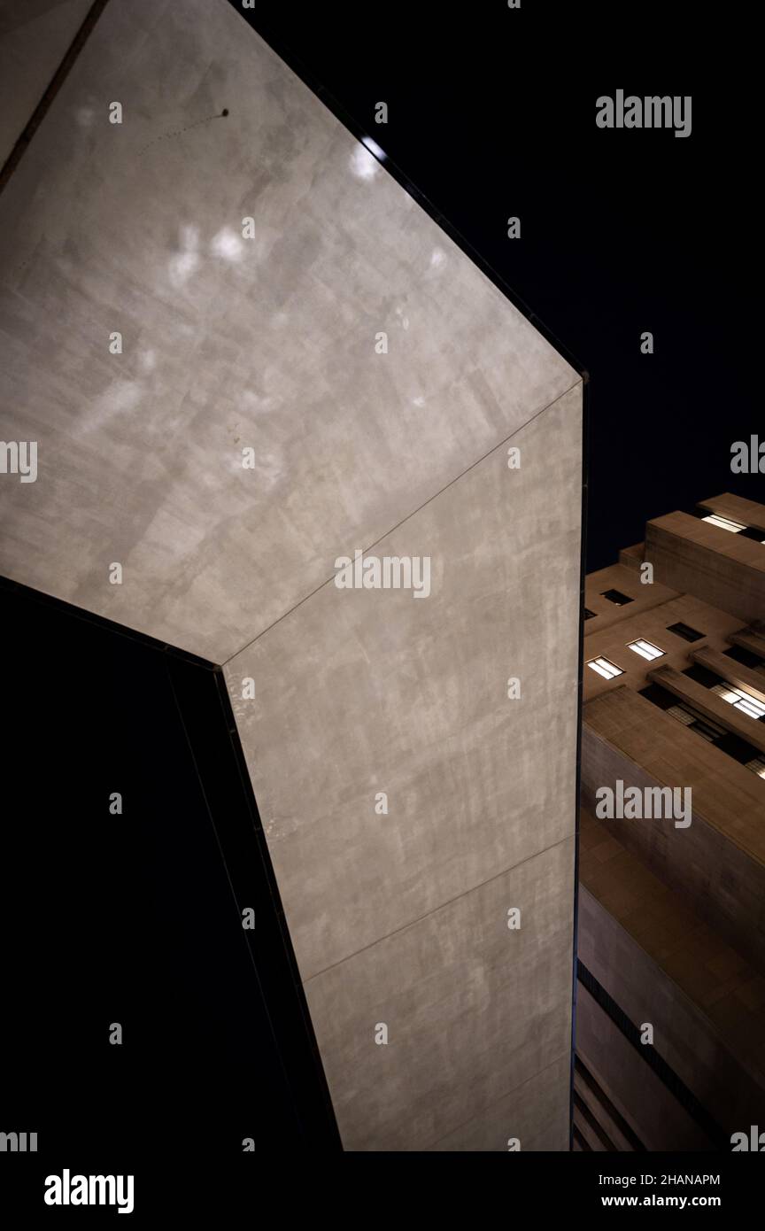 Angular bottom hi-res stock photography and images - Alamy