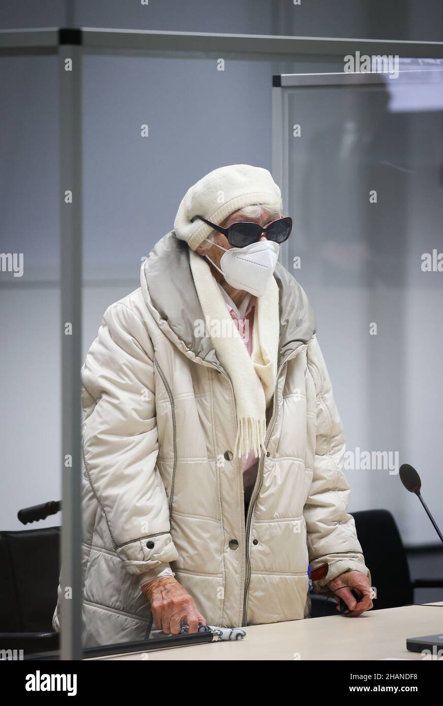 Itzehoe, Germany. 14th Dec, 2021. The 96-year-old defendant Irmgard F ...