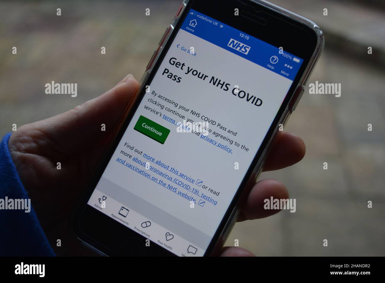 Nhs app login screen hi-res stock photography and images - Alamy
