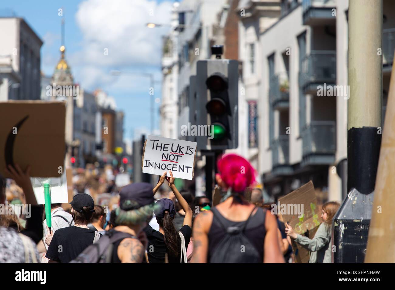 Brighton crowded with blm protestors hi-res stock photography and ...