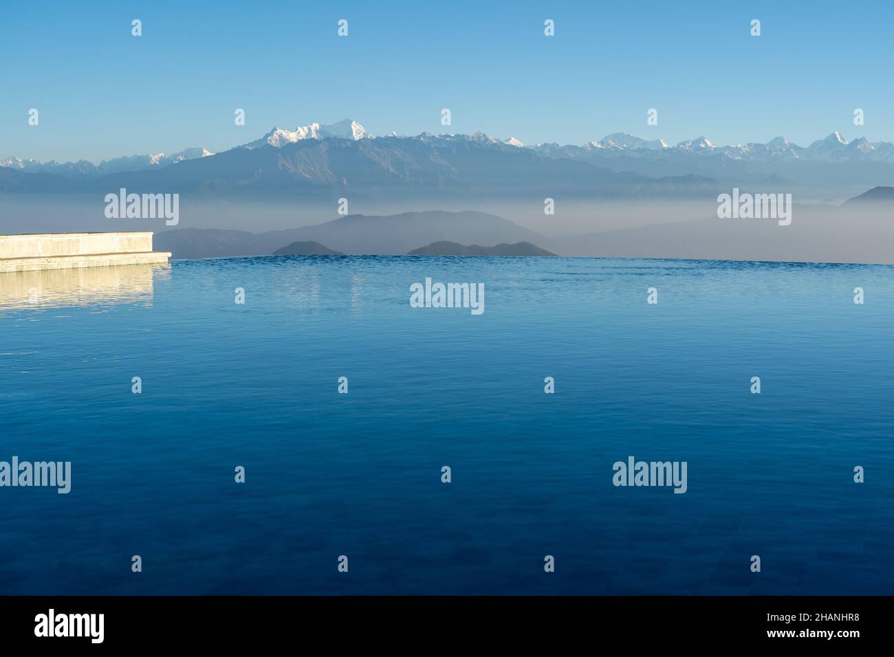 An infinity pool overlooking the Himalayan Mountain Range in Nepal ...