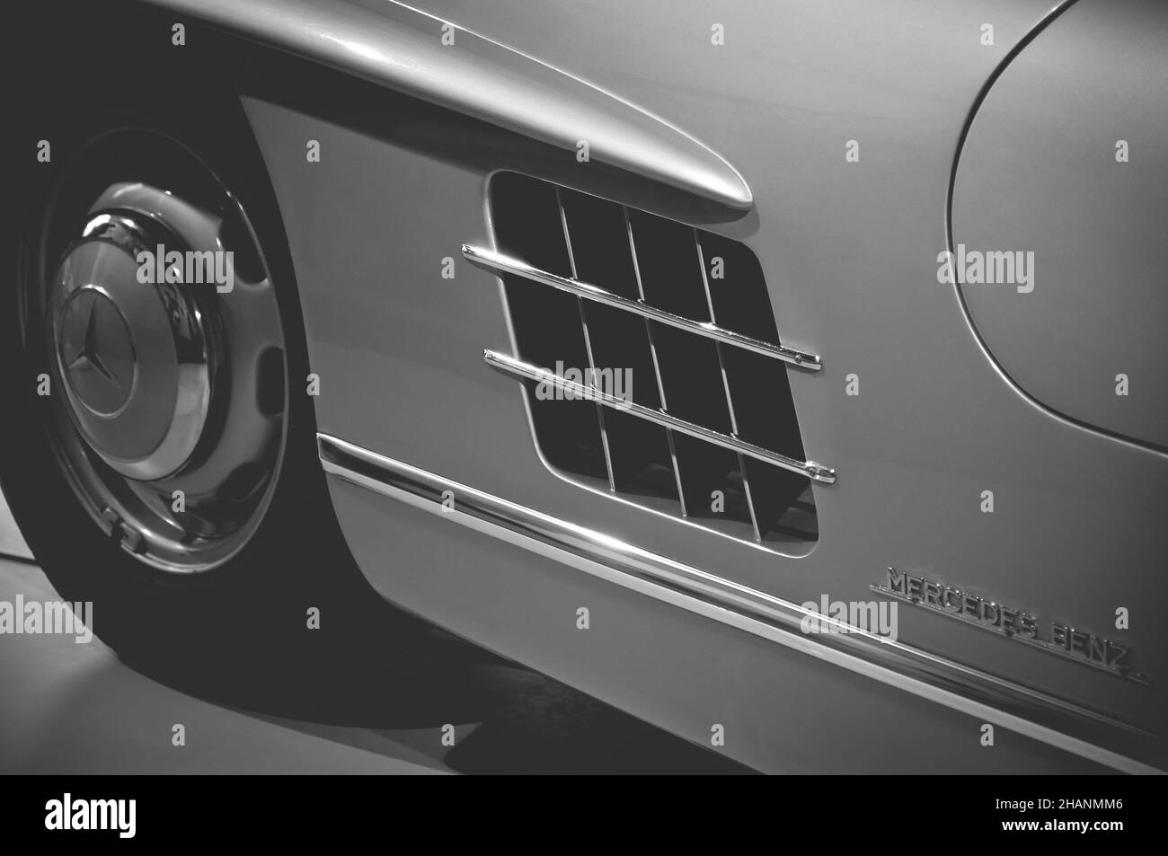 Mercedes Gullwing Vent Stock Photo - Alamy