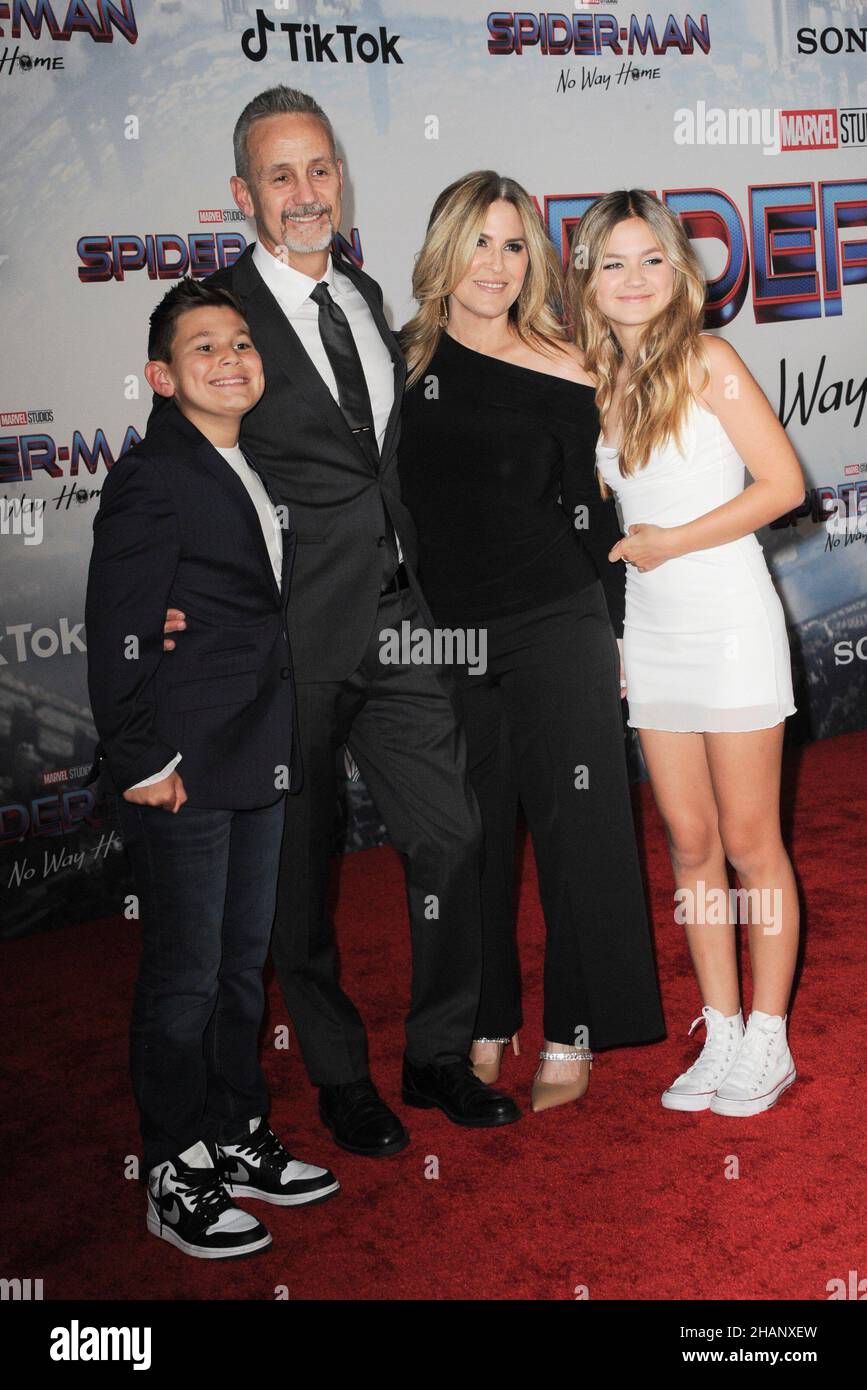 Los Angeles, CA. 13th Dec, 2021. Mitchell Bell, family at arrivals for SPIDER-MAN: NO WAY HOME ...