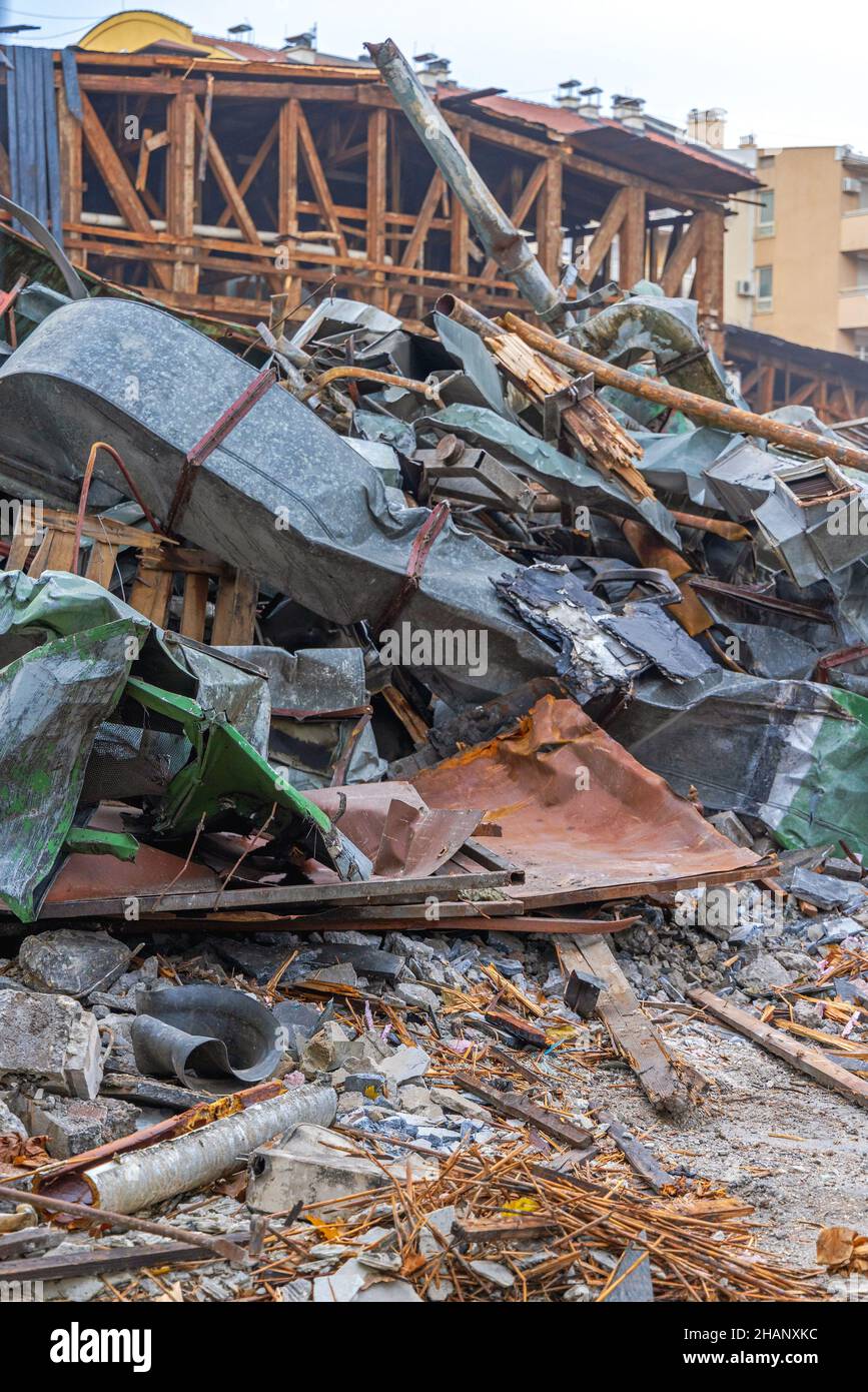 Big Pile of Demolition Debris at Construction Site Stock Photo - Alamy
