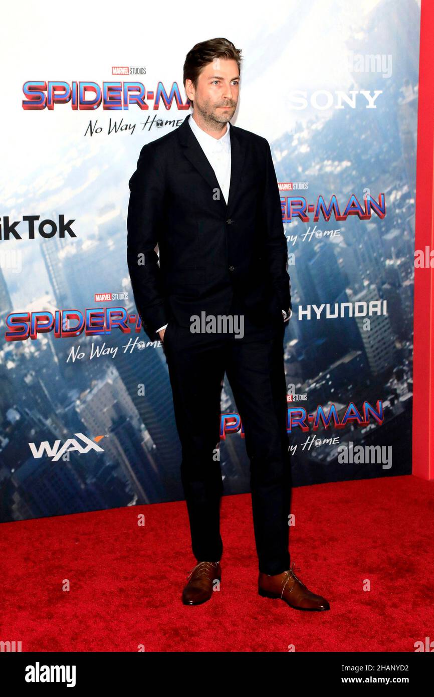 Los Angeles, CA. 13th Dec, 2021. Jon Watts at arrivals for SPIDER-MAN ...