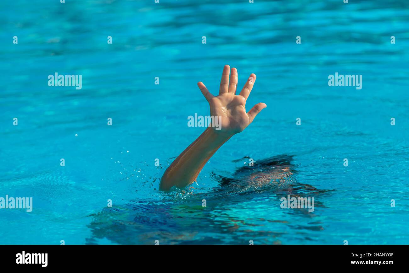 Save drowning child hi-res stock photography and images - Alamy