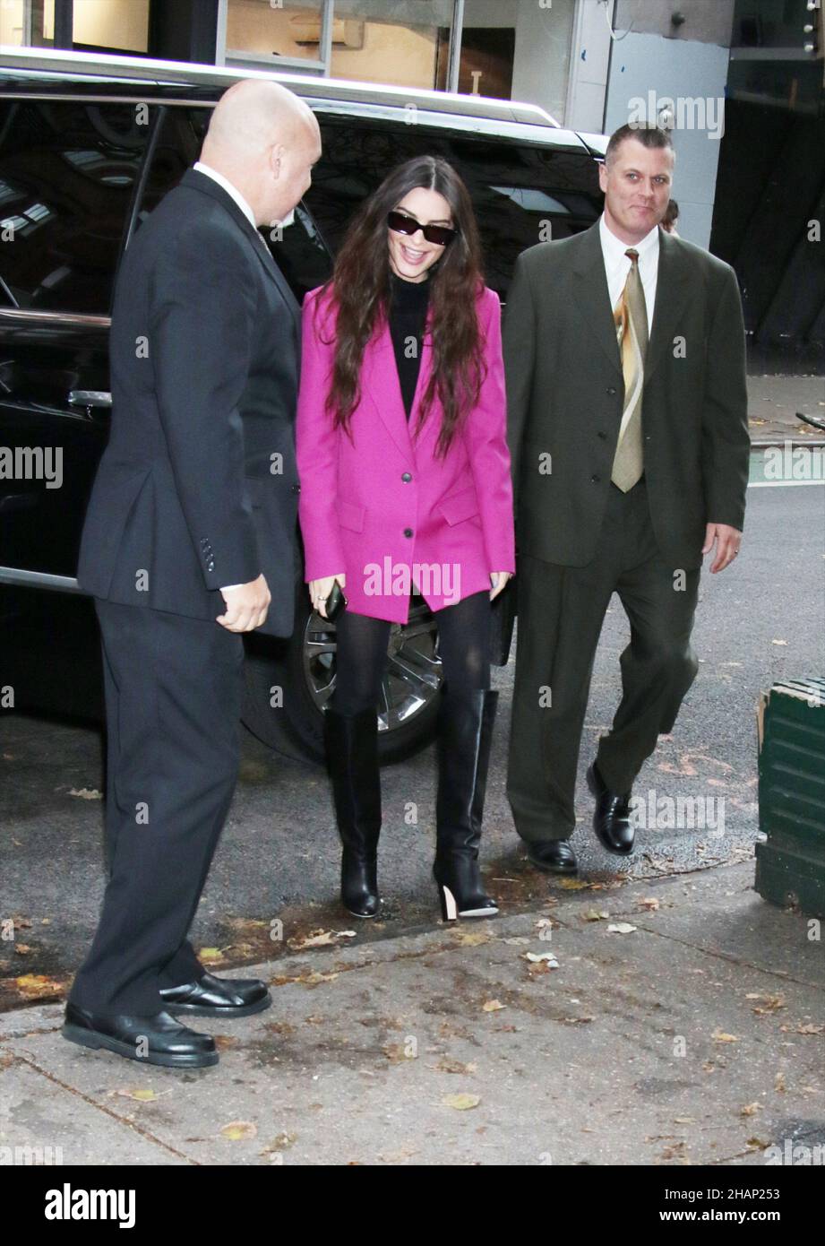 New York - NY - 20211122 Emily Ratajkowskiwearing a pink blazerarrives ...