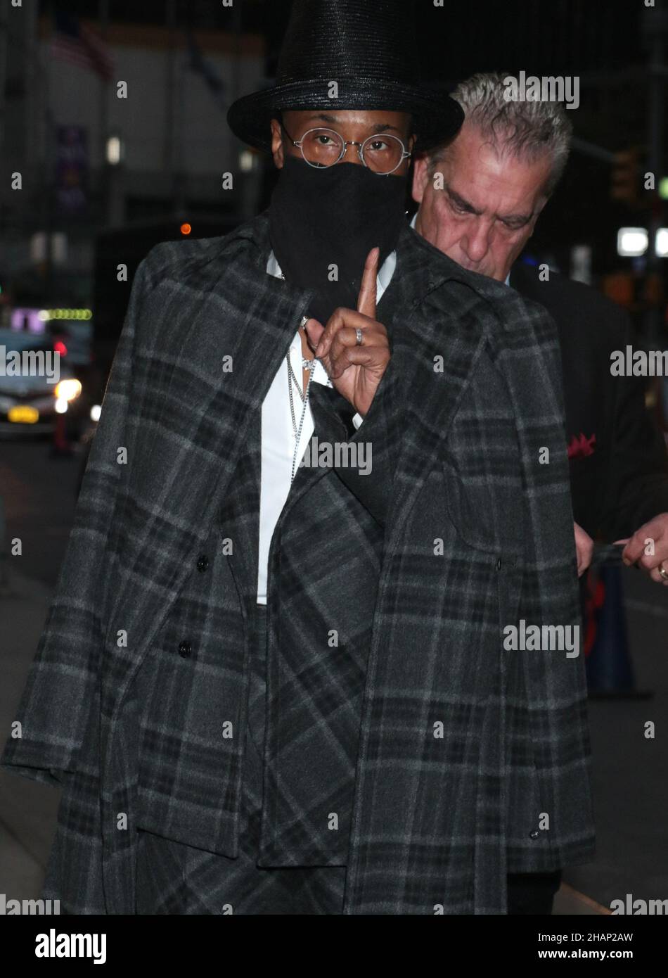 New York - NY - 20211104 Annaleigh Ashford and Billy Porter arriving at ...