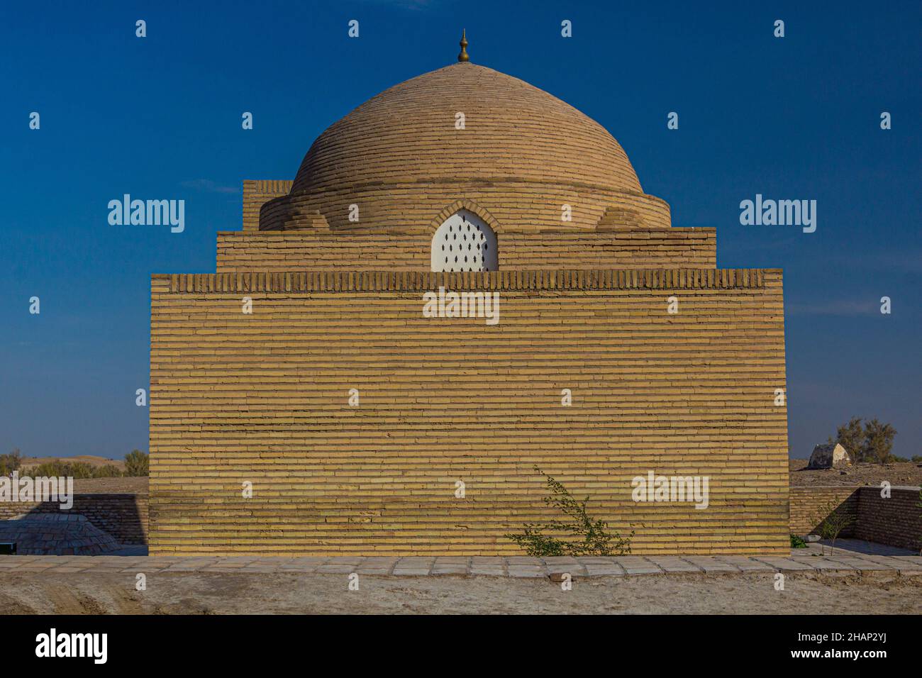 Turkmenistan the mausoleum hi-res stock photography and images - Alamy