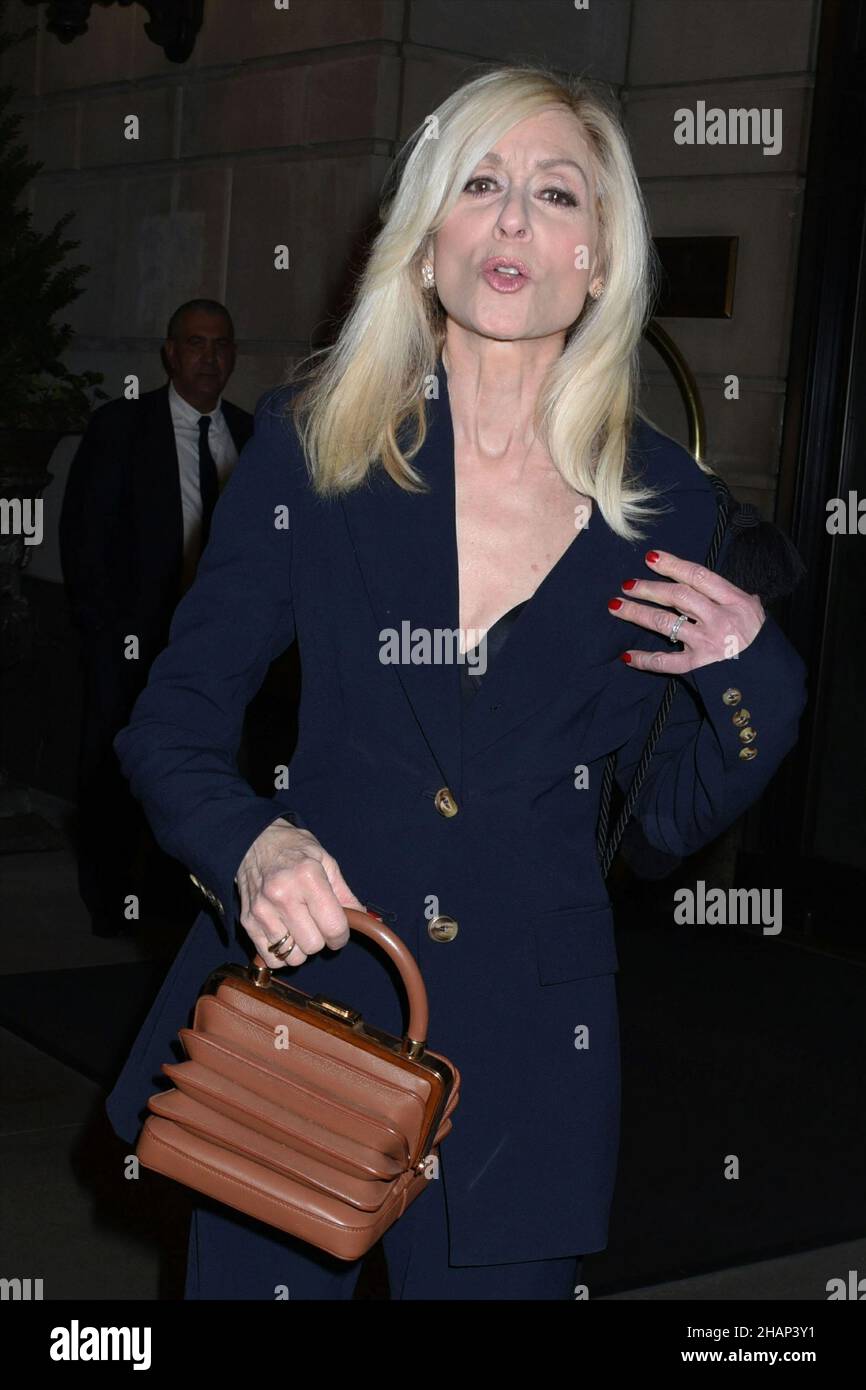 New York - NY - 20211117 - Judith Light wears a blue suit while leaving ...