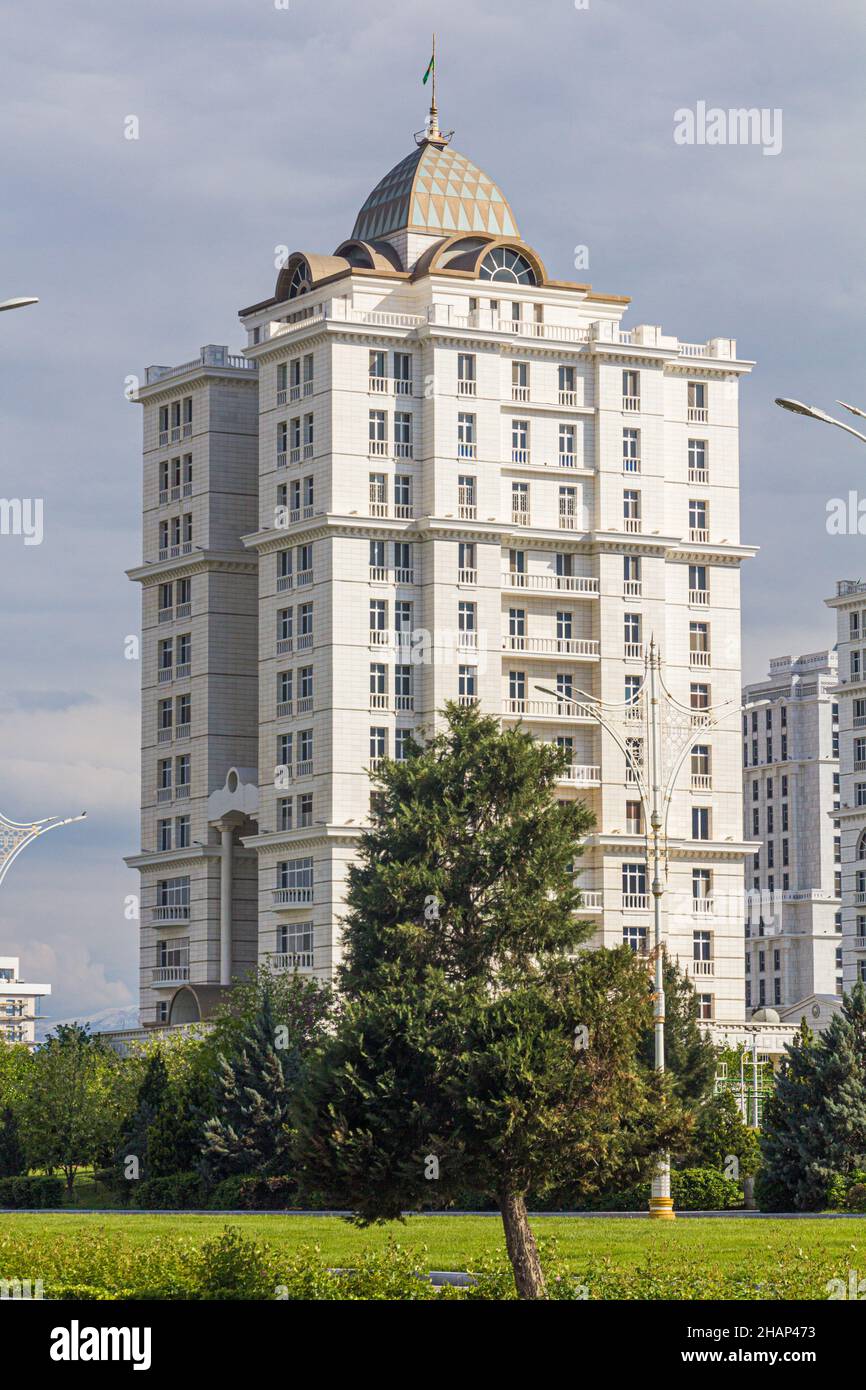 Marble-clad buildings of modern Ashgabat, Turkmenistan Stock Photo - Alamy