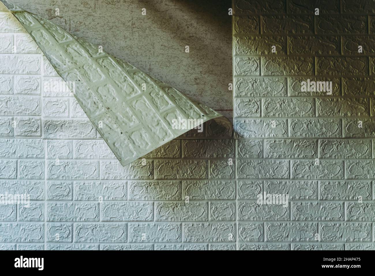 Poor quality bricks hi-res stock photography and images - Alamy