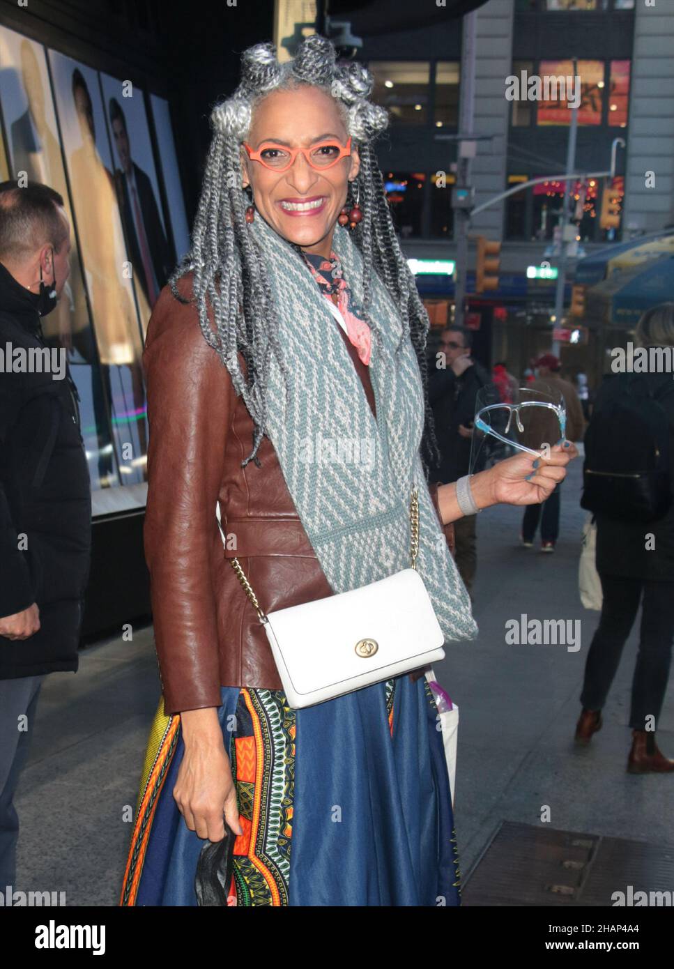 New York - NY - 20211105 Carla Hall stops by Good Morning America to ...