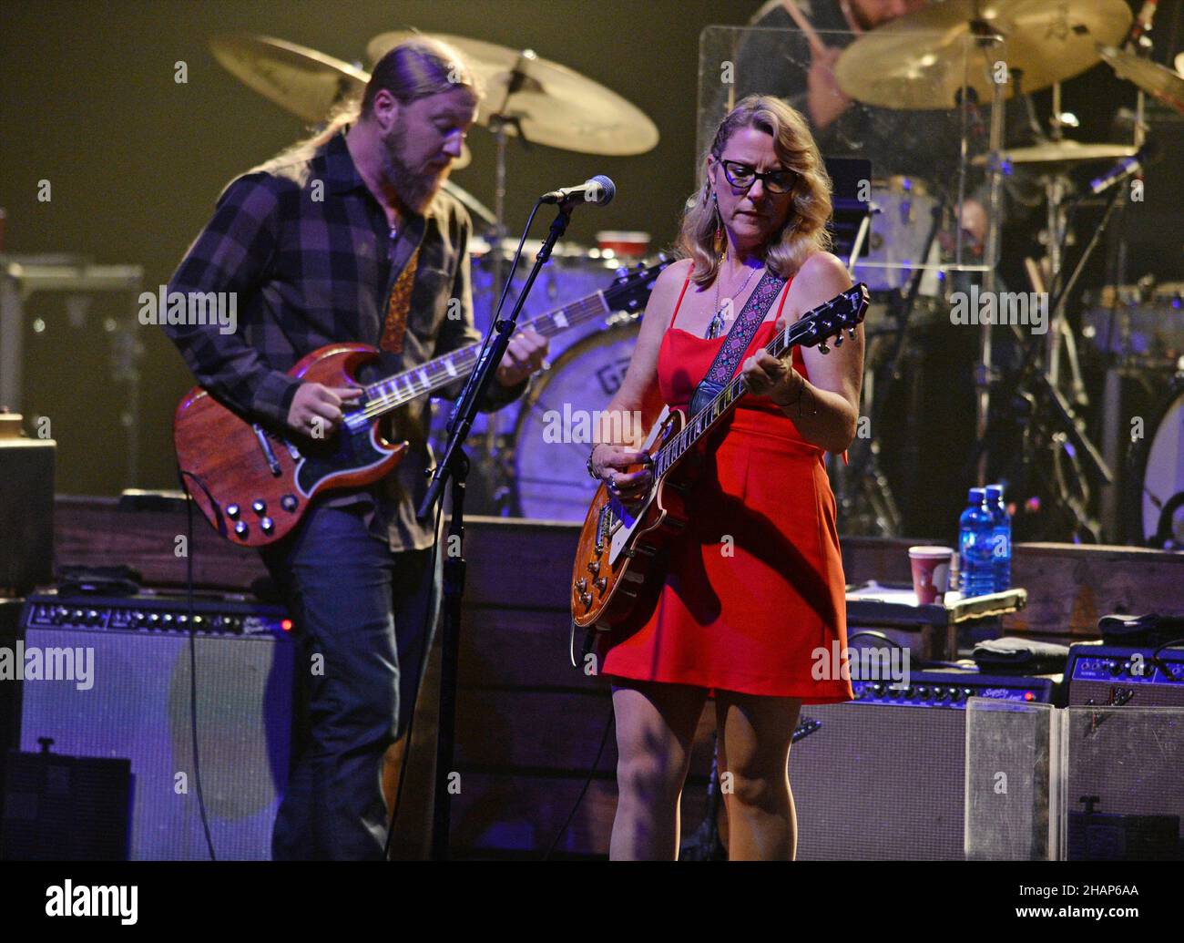 West Palm Beach - FL - 20211111 Susan Tedeschi and Derek Trucks of the ...